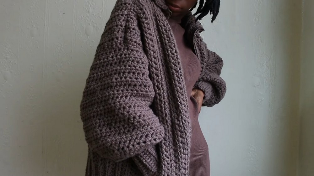Loose Fit Crochet Jacket With Pockets & Zipper Pattern - The Patterns